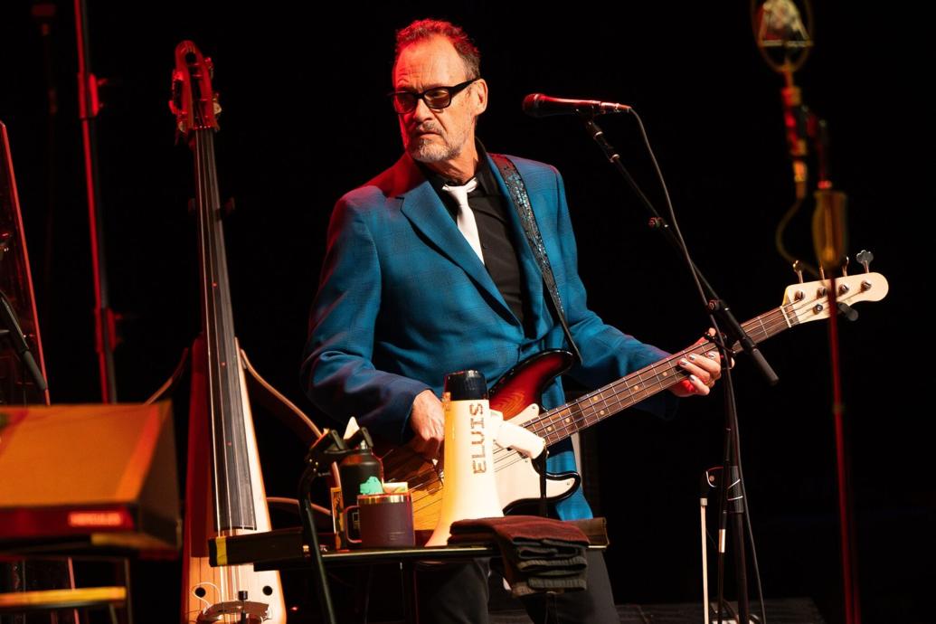 Scenes from Elvis Costello and the Imposters With Charlie Sexton at the ...