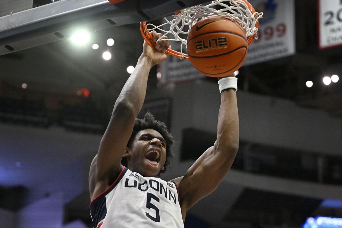 UConn's Tarris Reed Jr. is modeling game after Adama Sanogo