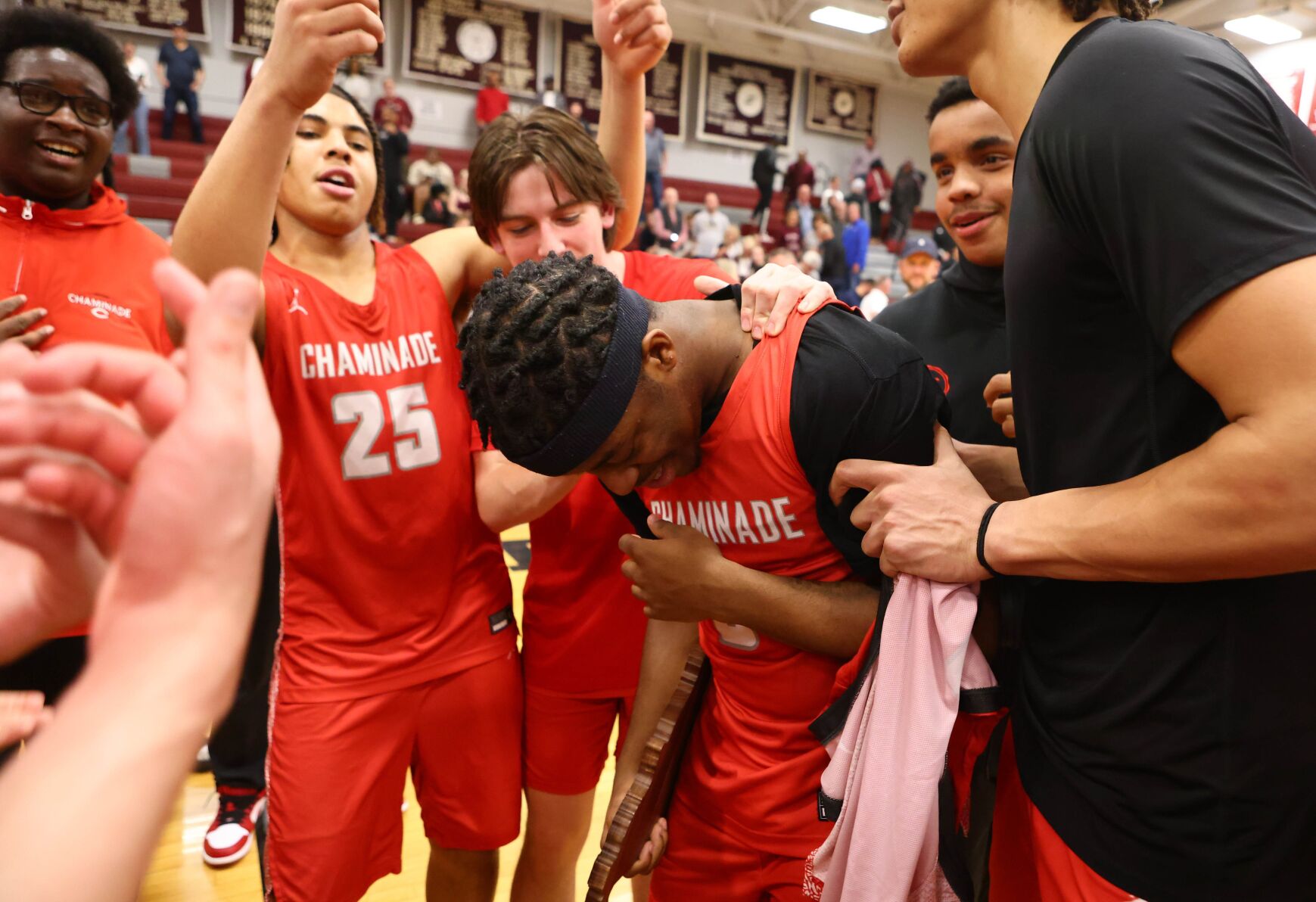 Class 6 District 3 boys basketball final: Chaminade 82, De Smet 76 (2OT)