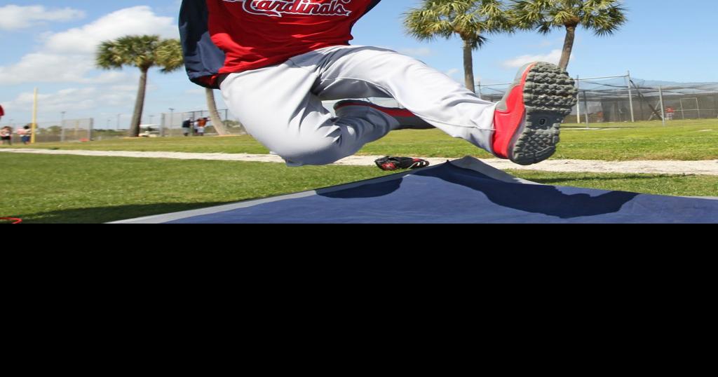 Jay, Cards agree on his 2013 contract