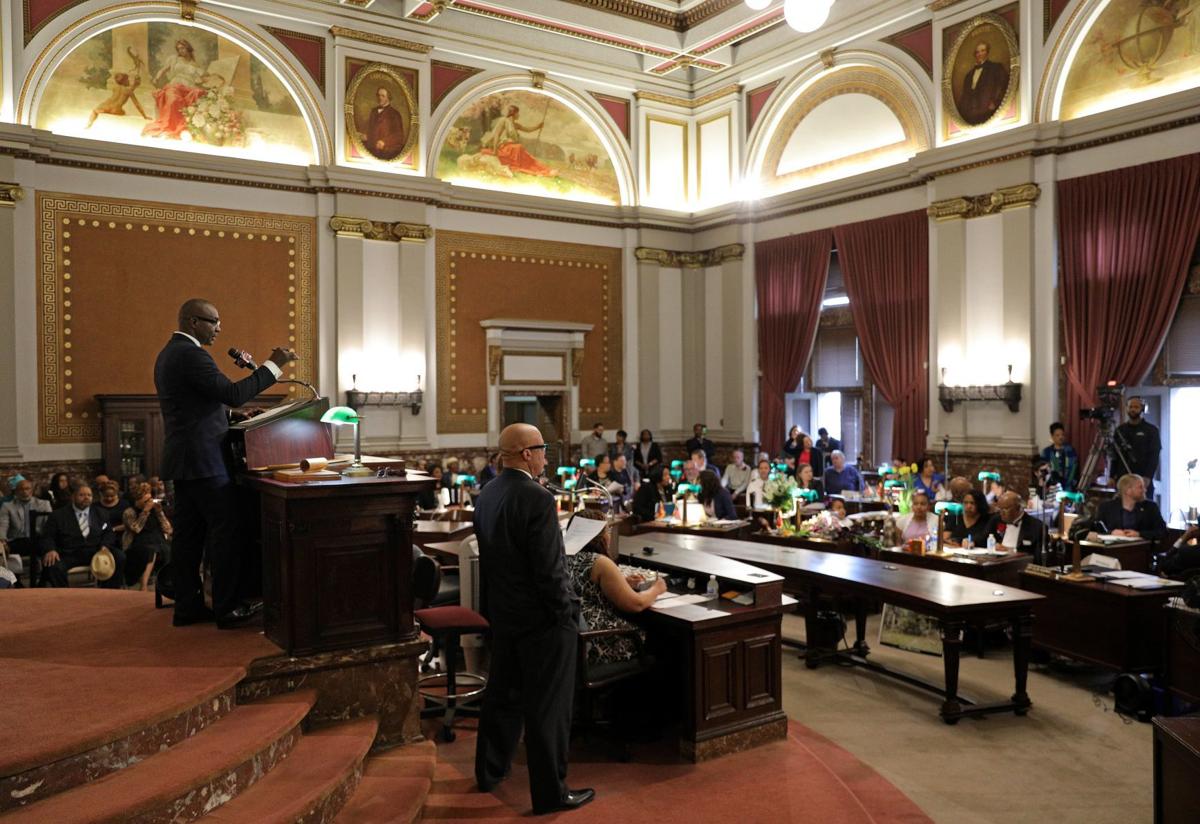 Most St. Louis aldermen blast Legislature's move to ban most abortions