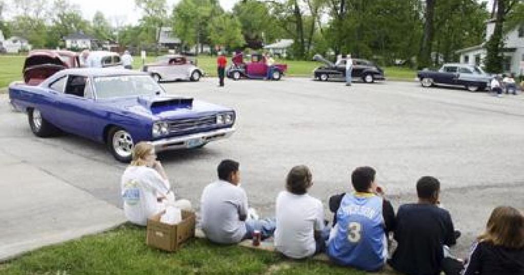 ST. JOHN: Tradition continues for Ritenour Middle students