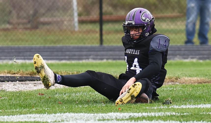 Breese Central uses defensive muscle to shut down Cahokia