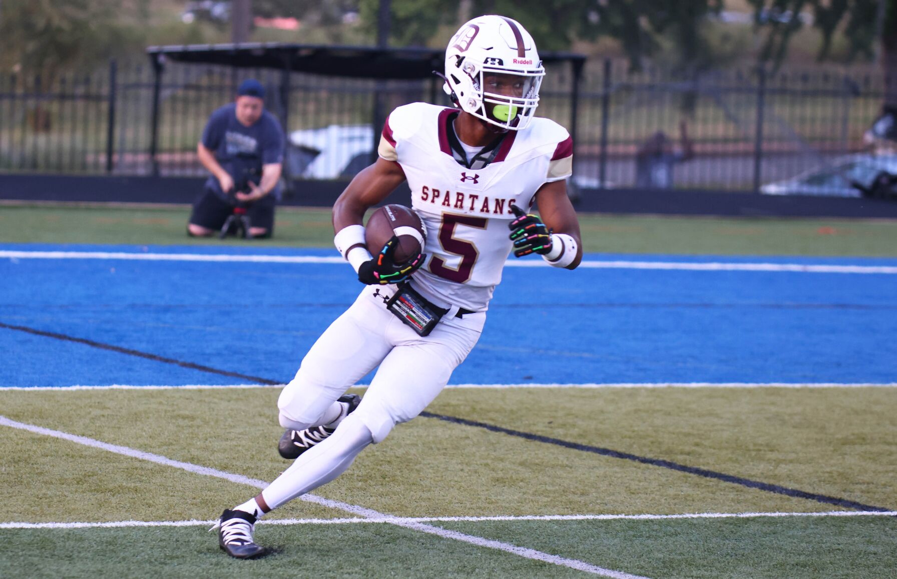 De Smet defense stays stingy, stymies SLUH in Metro Catholic Conference ...