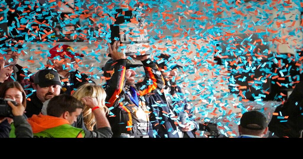 Truex determined to rebound from winless season with Gibbs