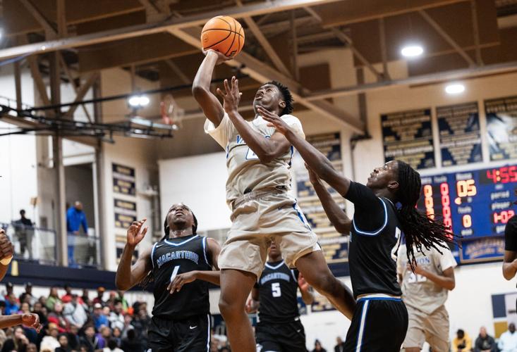 'Big Three' helps Vashon hand Decatur MacArthur first loss