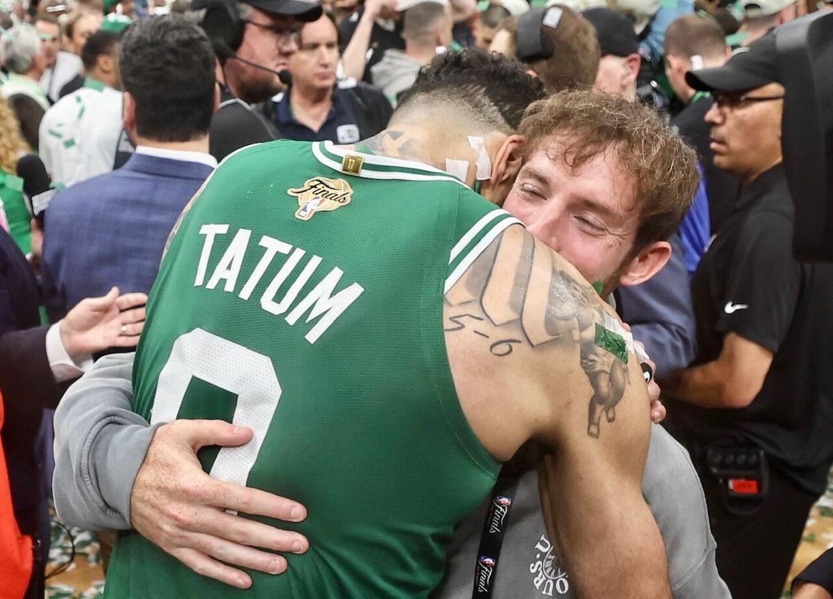 Hochman: ‘Stop B.S.-ing Yourself.’ Drew Hanlen motivates Jayson Tatum ...