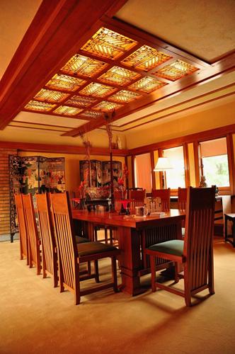 Prairie style bookends: Frank Lloyd Wright works in Kansas and Illinois