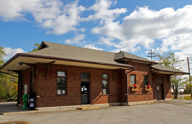 Officials look at faster Amtrak service through St. Louis-Alton ...