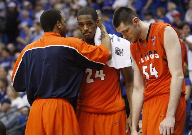 Richmond sits again but has teammates' support