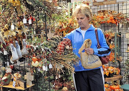 Craft Fair at O'Fallon Township High School draws big crowds