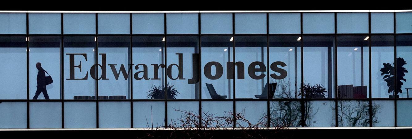 Edward Jones looking to invest in new tech, experts say