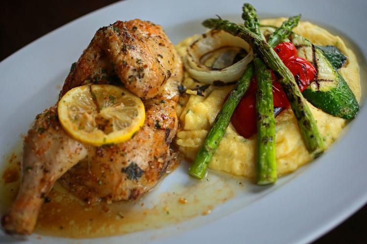 The new Del Pietro's gives a modern spin to a classic St. Louis restaurant