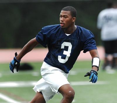 Wentzville Holt's Vaughn having Hall of Fame summer on the gridiron