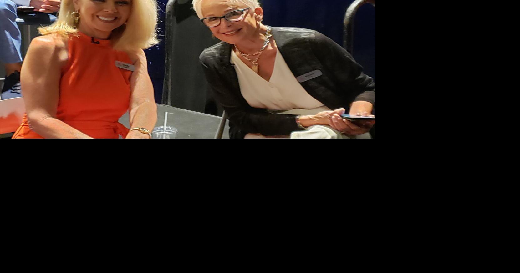 Cindy Preszler, Karen Foss