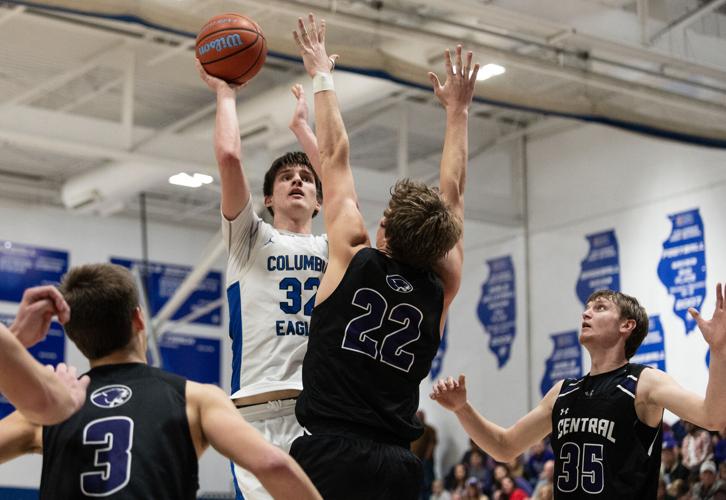 Breese Central clamps down on Columbia to earn conference victory