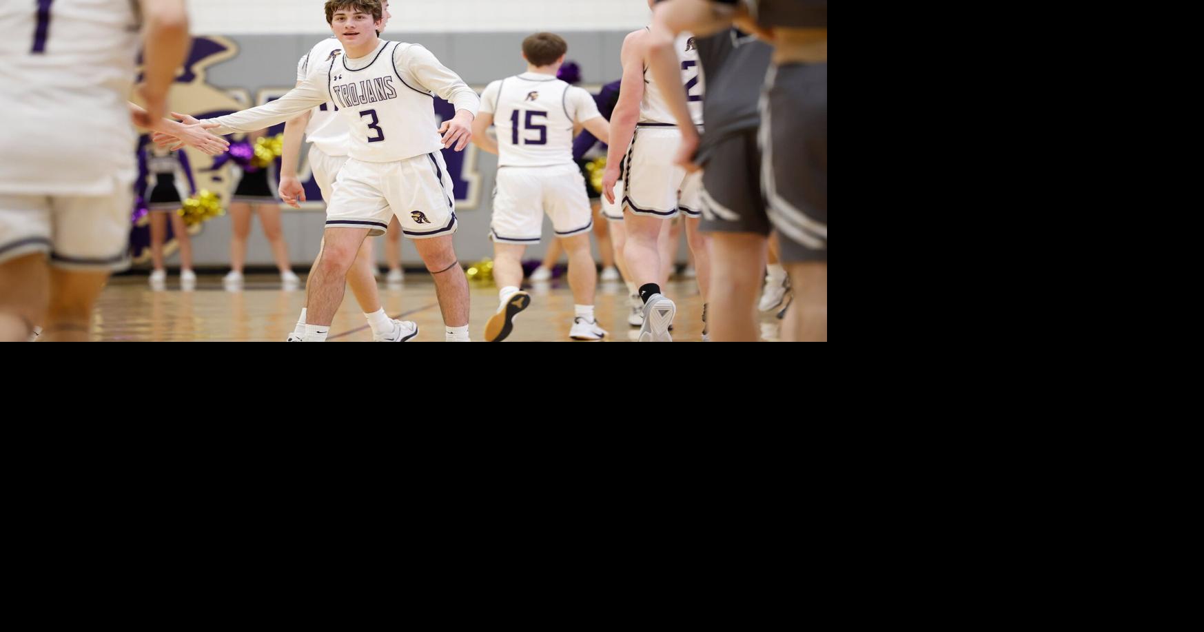 Troy's Andrew Moore buries crucial 3-pointer to sink Timberland in ...