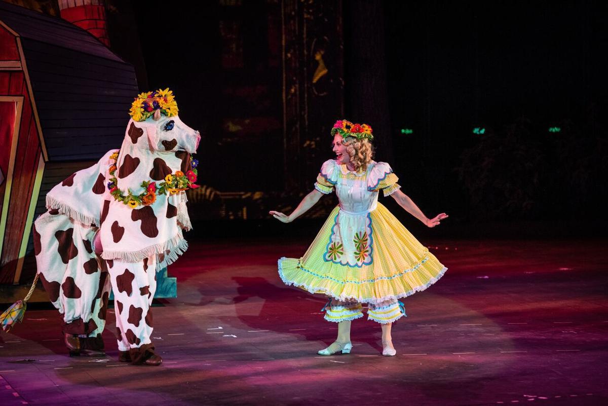 Beth Leavel delivers powerhouse performance in 'Gypsy' | Theater ...