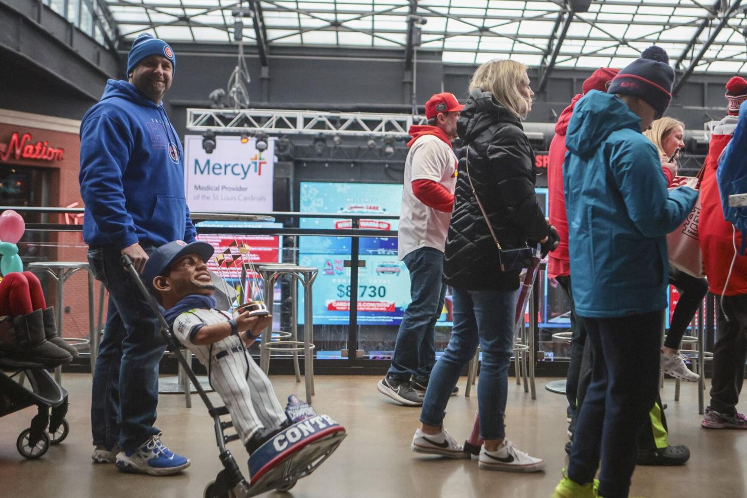 Photos: Cardinals fans brave cold for last day of Winter Warm-Up