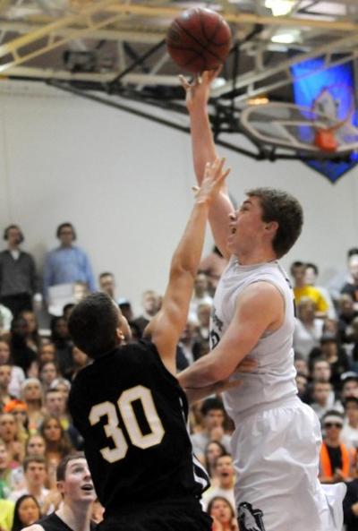 Marquette's Rosburg, Hink add another chapter to district Cinderella story