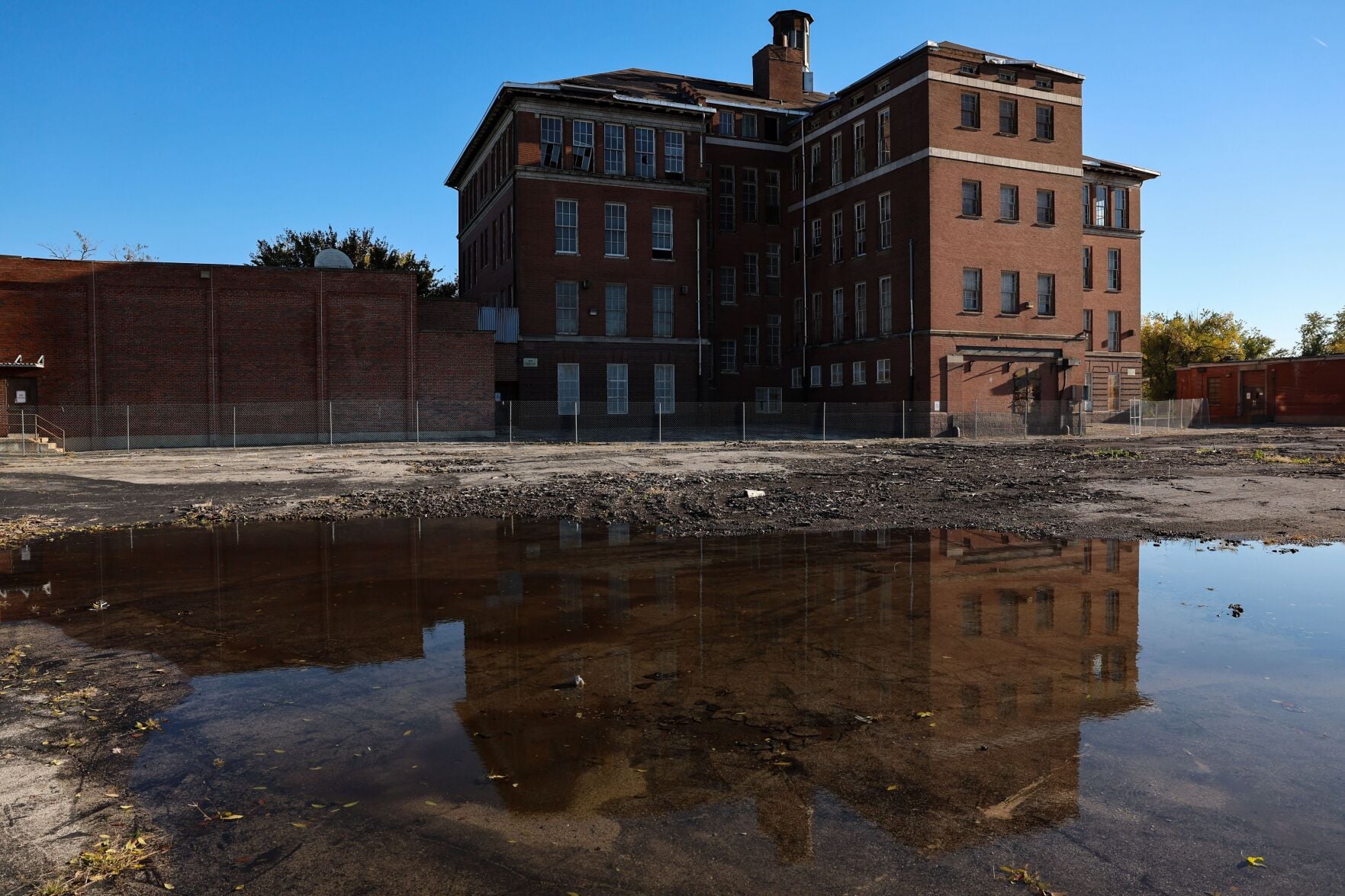City offers to buy Marshall School and Cleveland High School