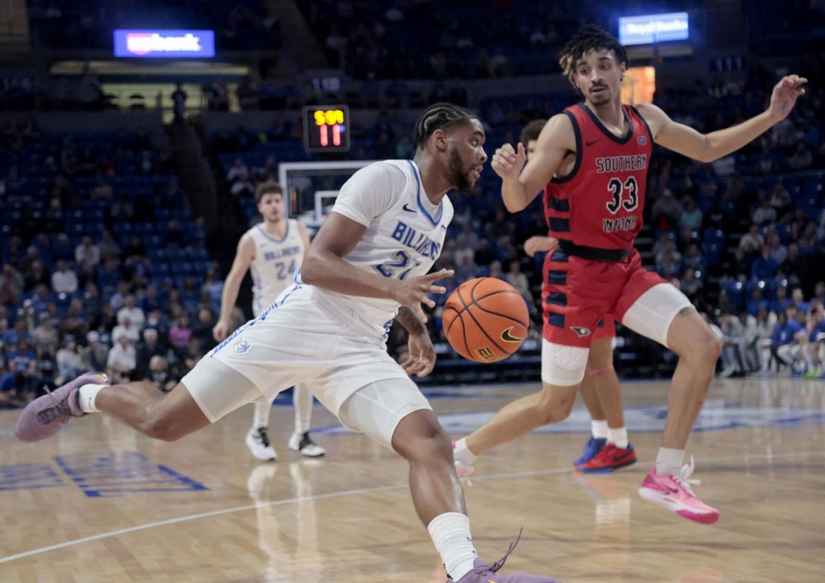 SLU leading scorer Sincere Parker out indefinitely with broken foot