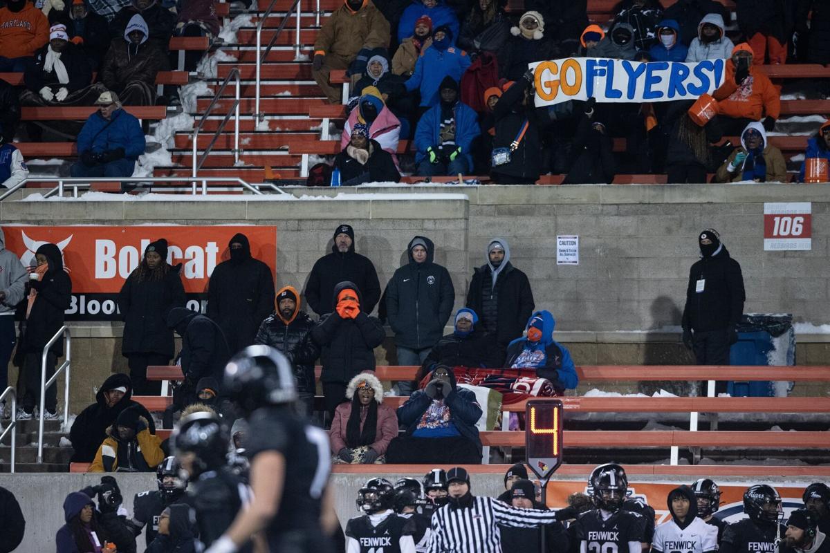 East St. Louis comes up empty down the stretch in Class 6A title game ...