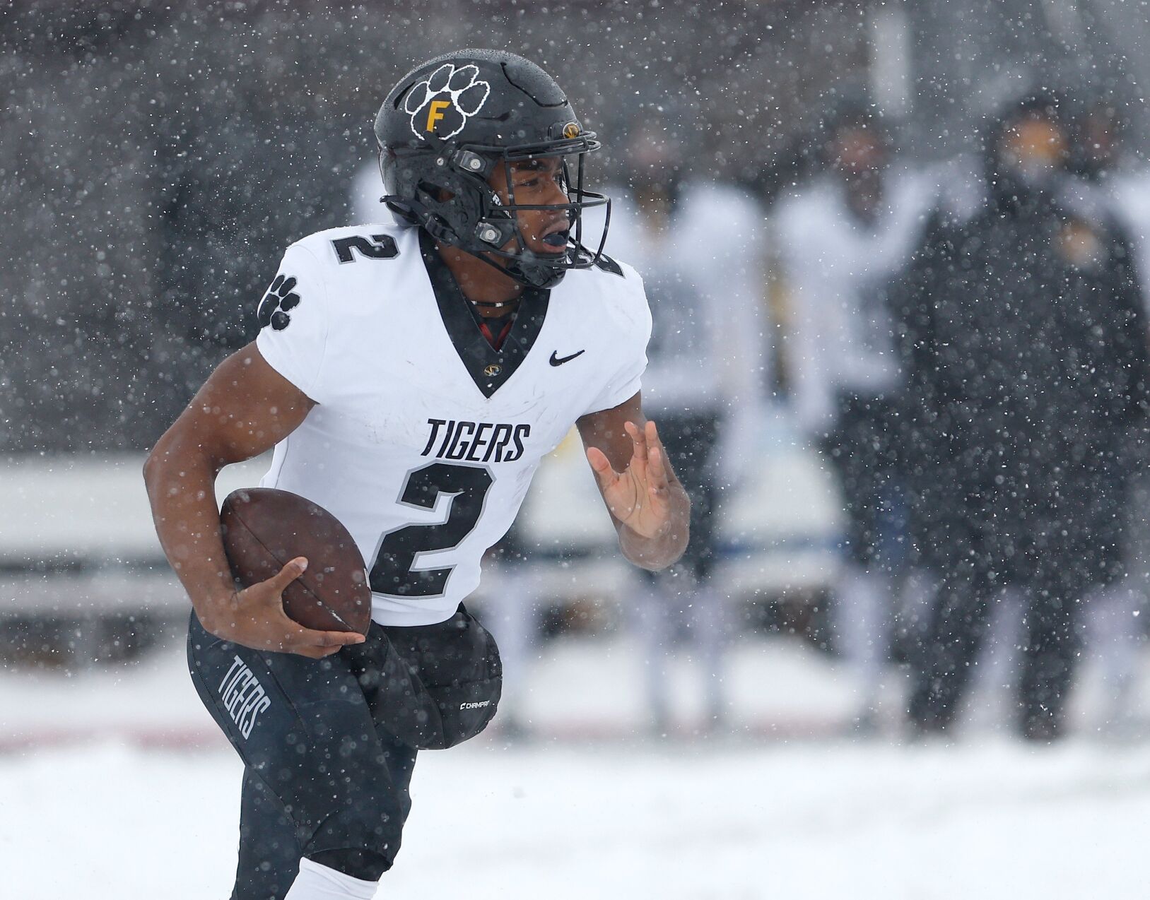 Festus gets past unbeaten Warrenton to advance to program's first state ...