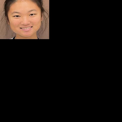 Chloe Koons, senior, Edwardsville