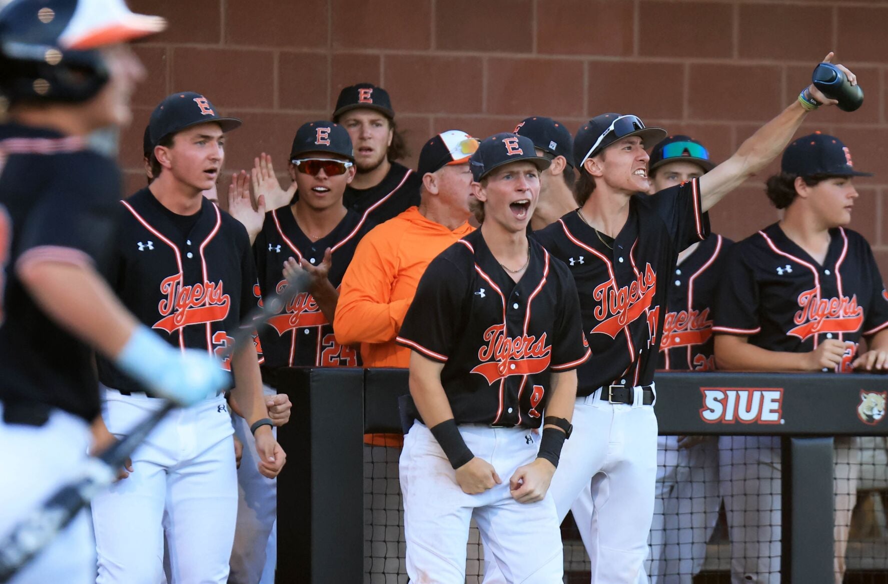 Edwardsville outlasts O'Fallon in eight innings to reach 4A sectional final