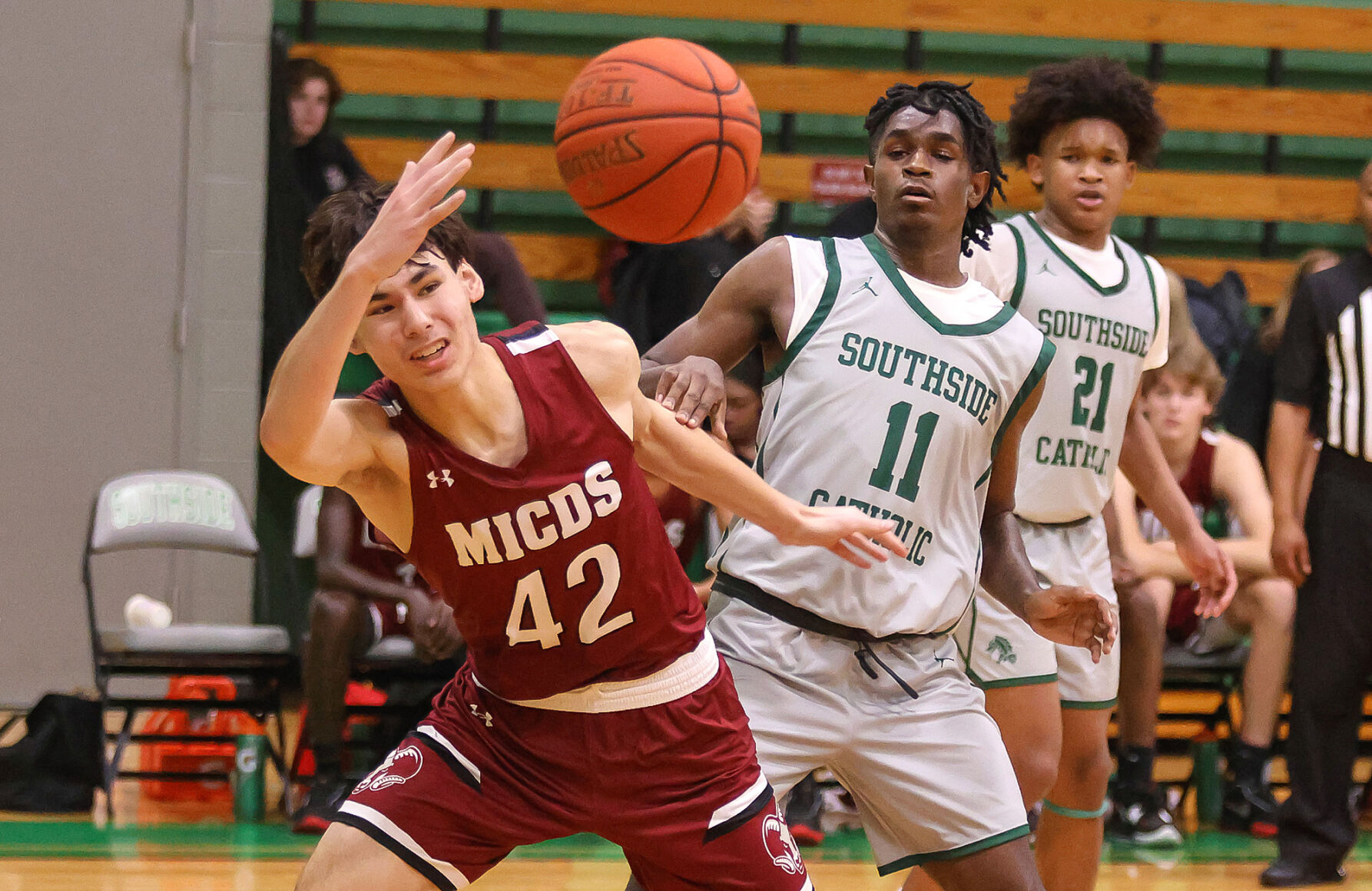 MICDS rallies past St. Mary's as underclassmen come up big