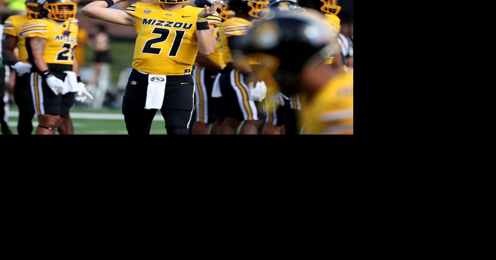 Sigh of relief for Mizzou: QB Sam Horn only suffers forearm strain on ...