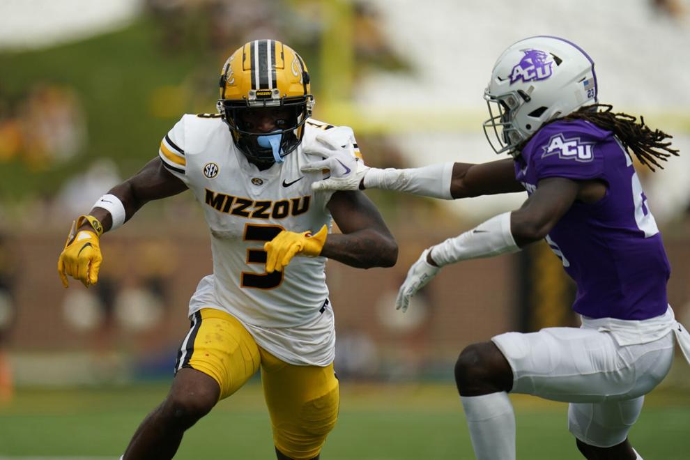 Mizzou's Luther Burden leaves with injury vs. Florida football in third ...