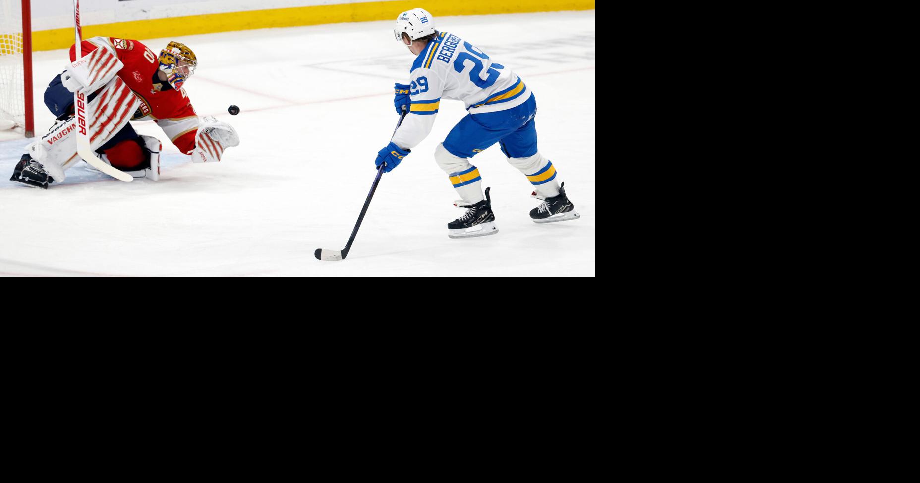 Top-line wheel lands on 'dangerous' trio of Jonatan Berggren, Robert ...