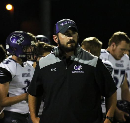 Roundup: Wesclin beats Breese Central, wins first conference title
