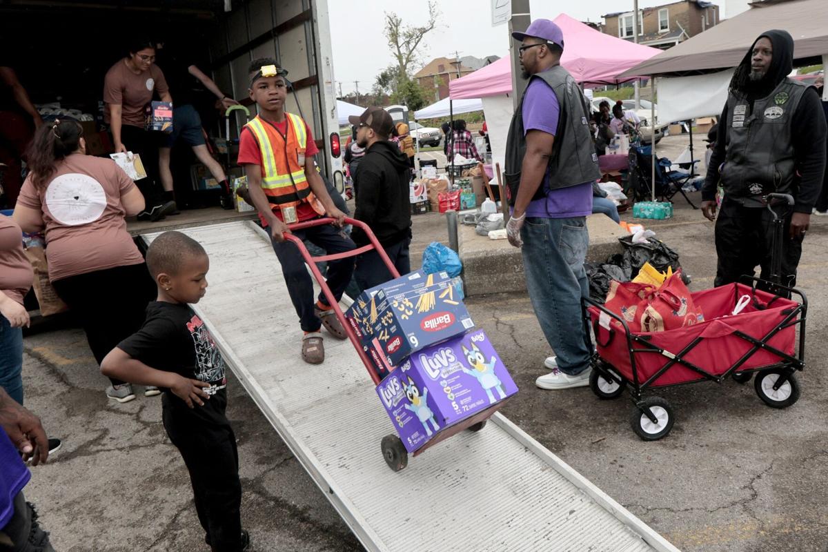 The extraordinary ways St. Louisans stepped up to help their ...