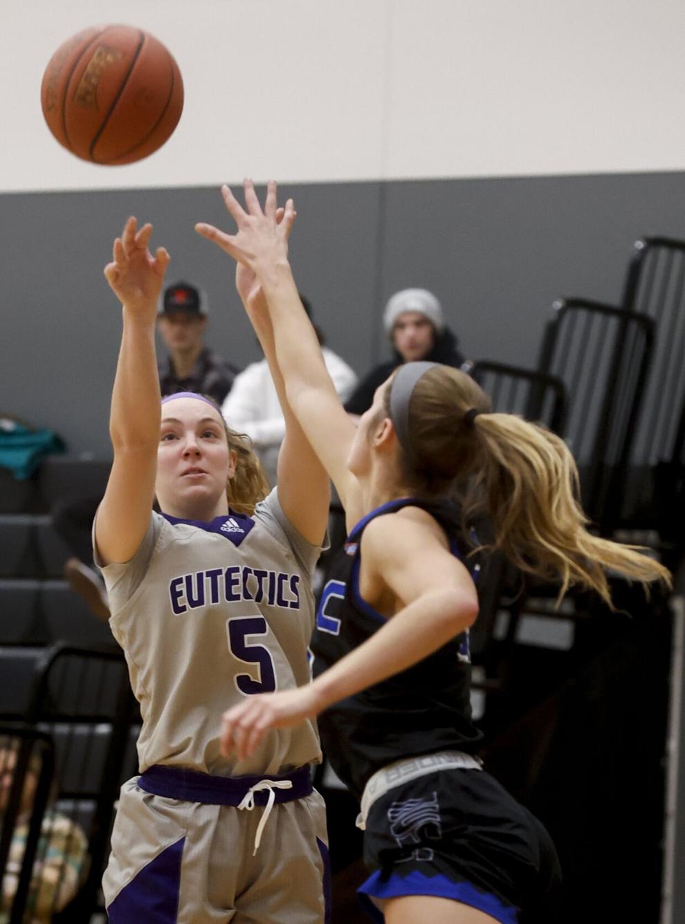 St. Louis pharmacy student in race to become all-time college ...
