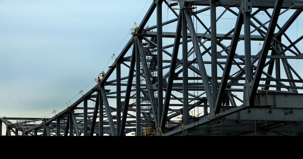 Blanchette Bridge re-opens with all lanes