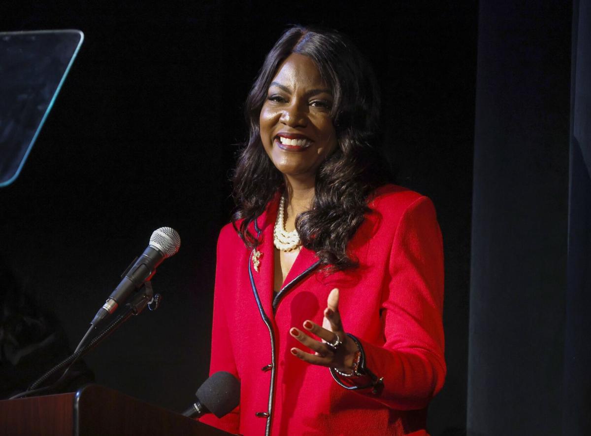 Mayor ends hiring 'freeze' at St. Louis City Hall