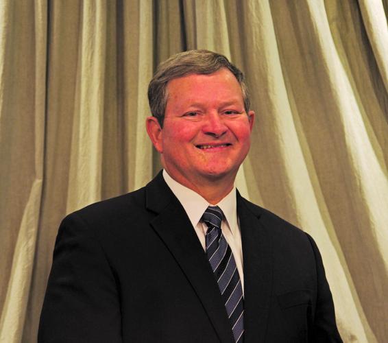 Bill Charnisky, St. Peters' longtime city administrator, to retire