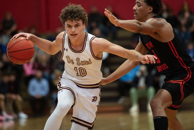 Iziah Purvey helps power Webster Groves past De Smet for Coaches vs ...