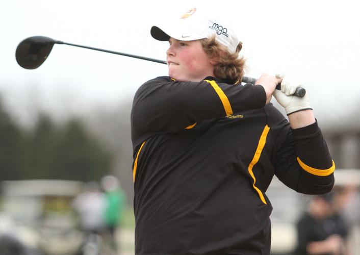 De Smet outduels SLUH in playoff to win team title of Bantle tournament