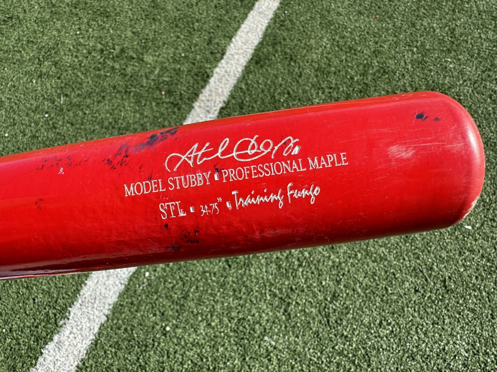 Cardinals groundball guru Stubby Clapp reimagines fungo bat