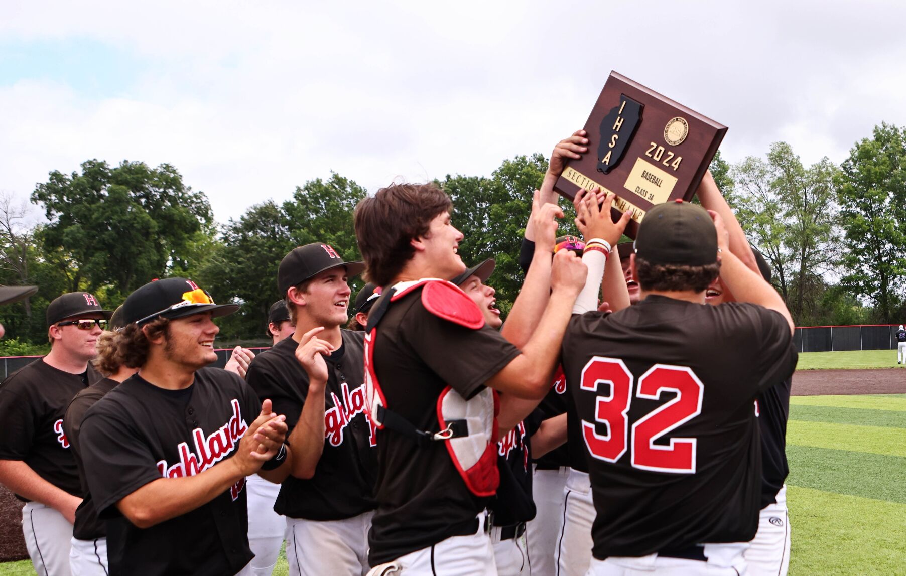 Class 3A Triad Sectional baseball final: Highland 3, Mascoutah 2