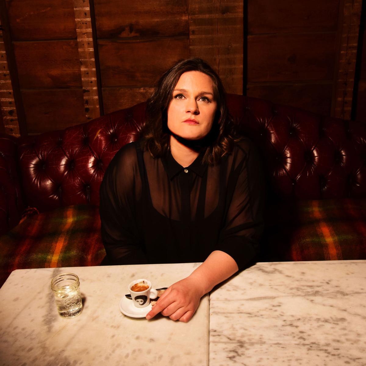 Madeleine Peyroux plays with the silence