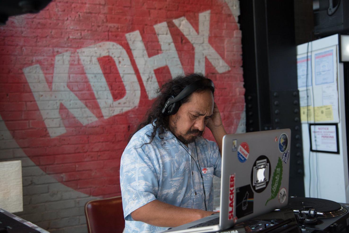 St. Louis radio station KDHX fires 10 more volunteer DJs