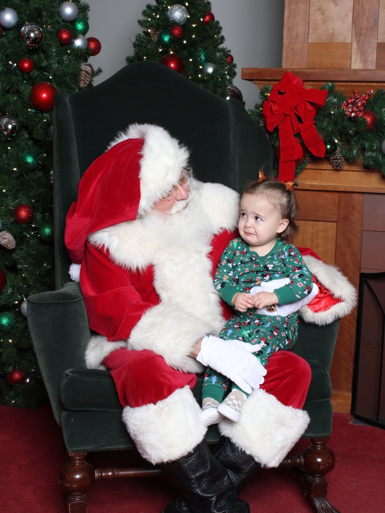 See our favorite photos from the annual ‘Who's Afraid of Santa?’ photo ...