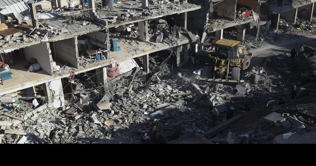 Israeli strikes in Gaza kill 48 as fears mount over humanitarian crisis ...