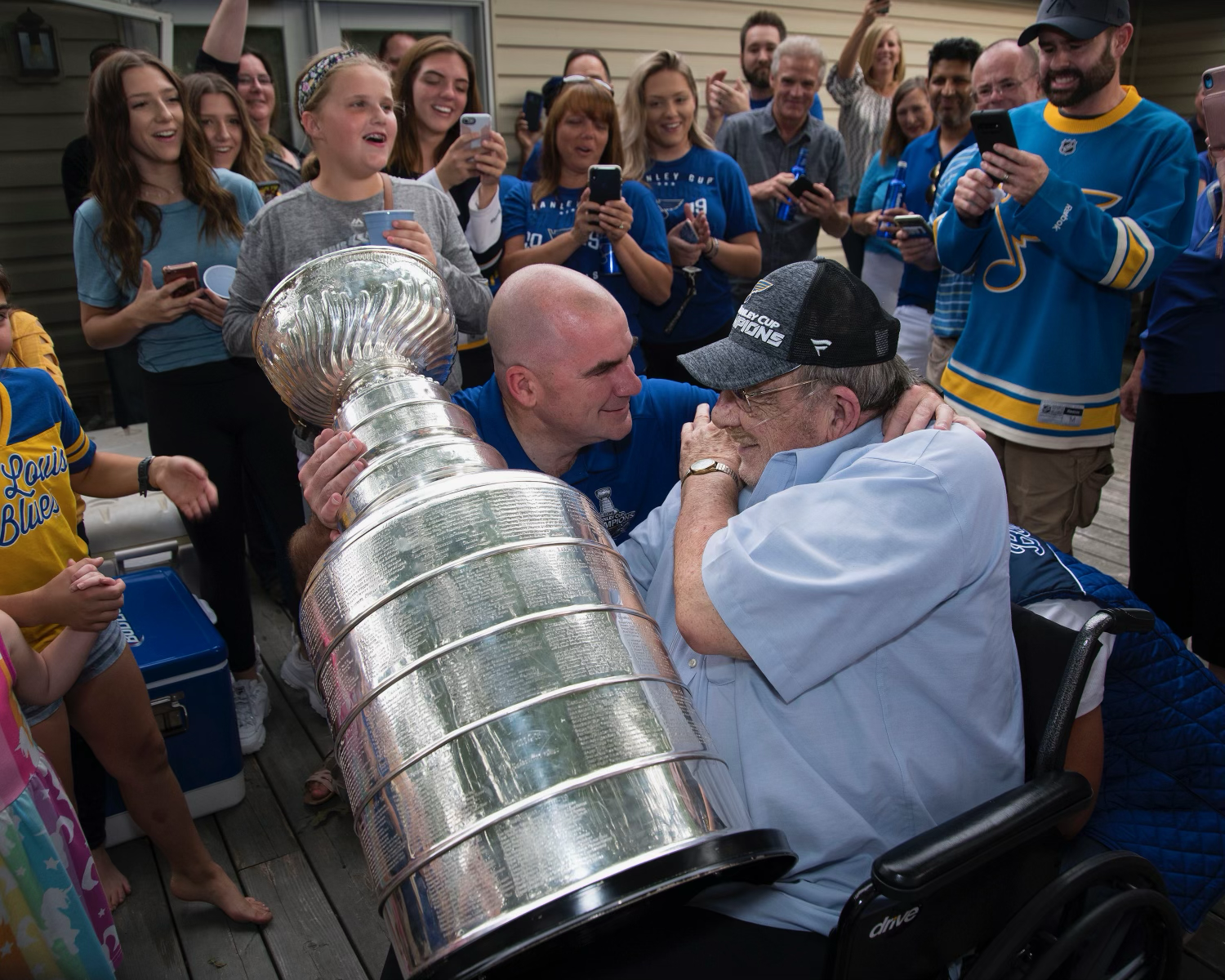 Blues broadcaster Kerber to return after his father's death