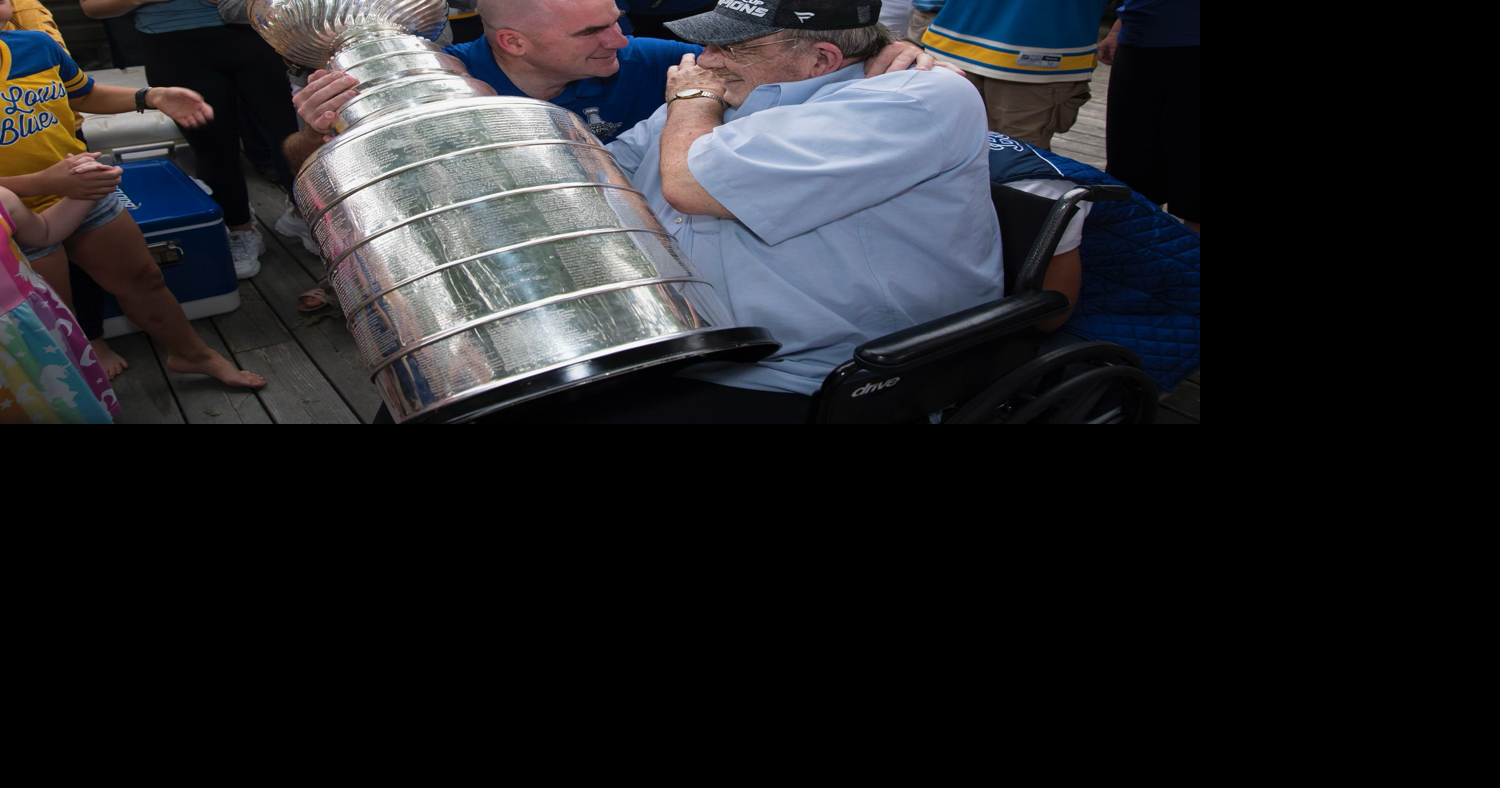 Blues broadcaster Kerber to return after his father's death